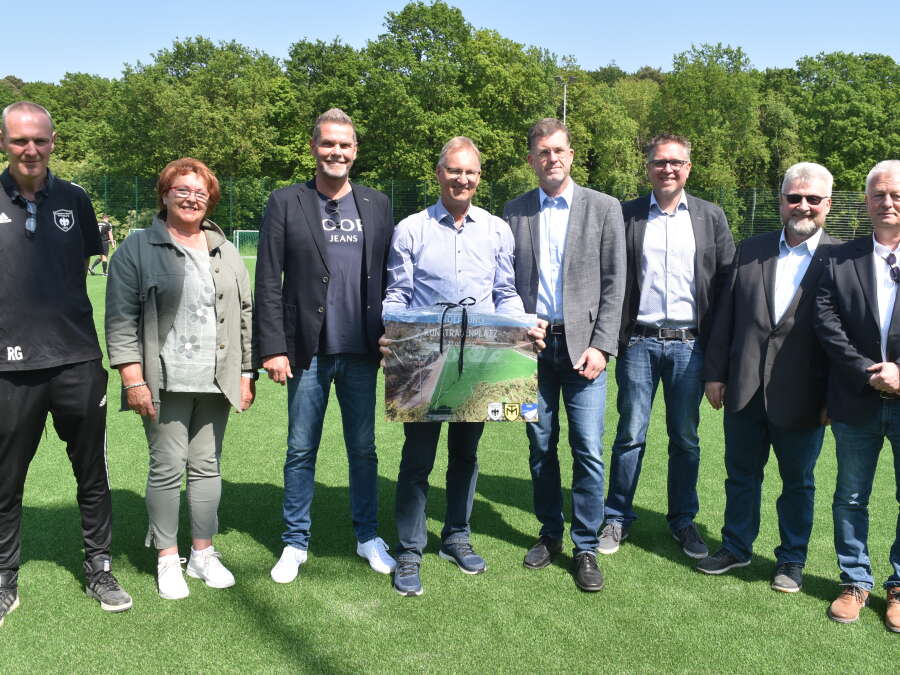 Kunstrasenplatz Hatten: Sportanlage bringt TVM, TSG Hatten-Sandkrug und ...