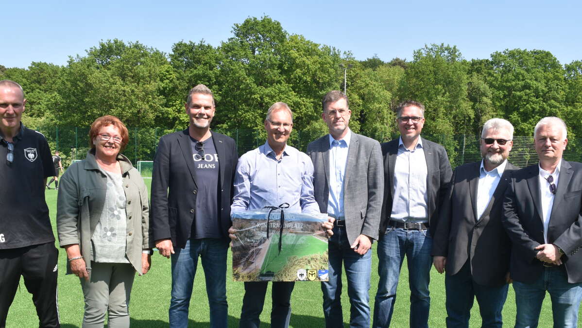 Kunstrasenplatz Hatten: Sportanlage bringt TVM, TSG Hatten-Sandkrug und ...