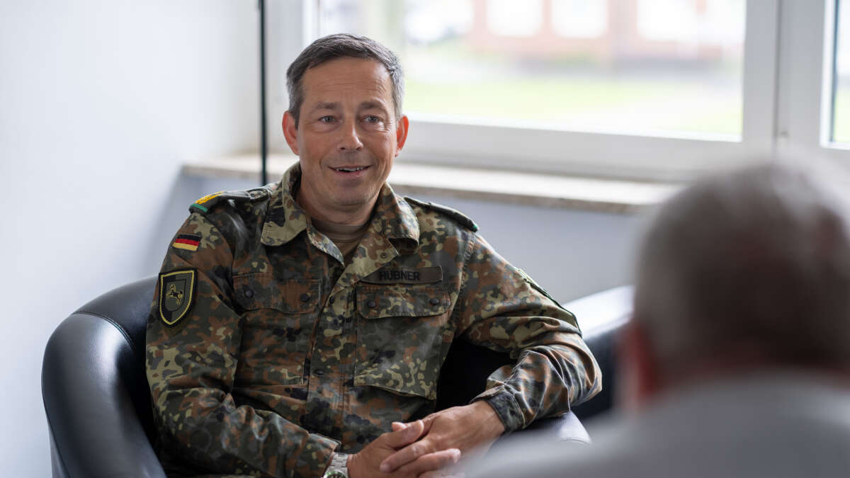 Oldenburg: Interview mit Generalmajor Heico Hübner