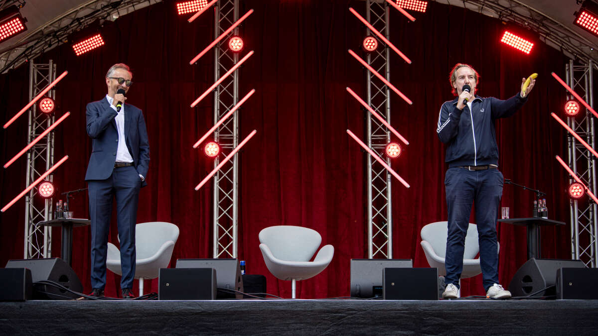 "Fest und Flauschig"-Podcast: Jan Böhmermann und Olli Schulz planen ...