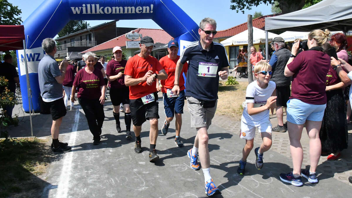 Spendenlauf am Falkensteinsee: 131 Aktive laufen für das Laurentius-Hospiz