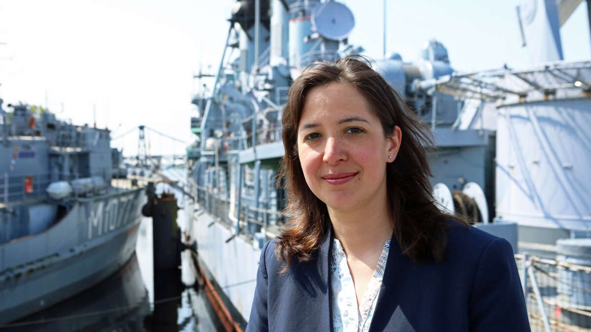 „Poesiematrose“ Veronica Scholz drückt ihre Leidenschaft für die See in ...