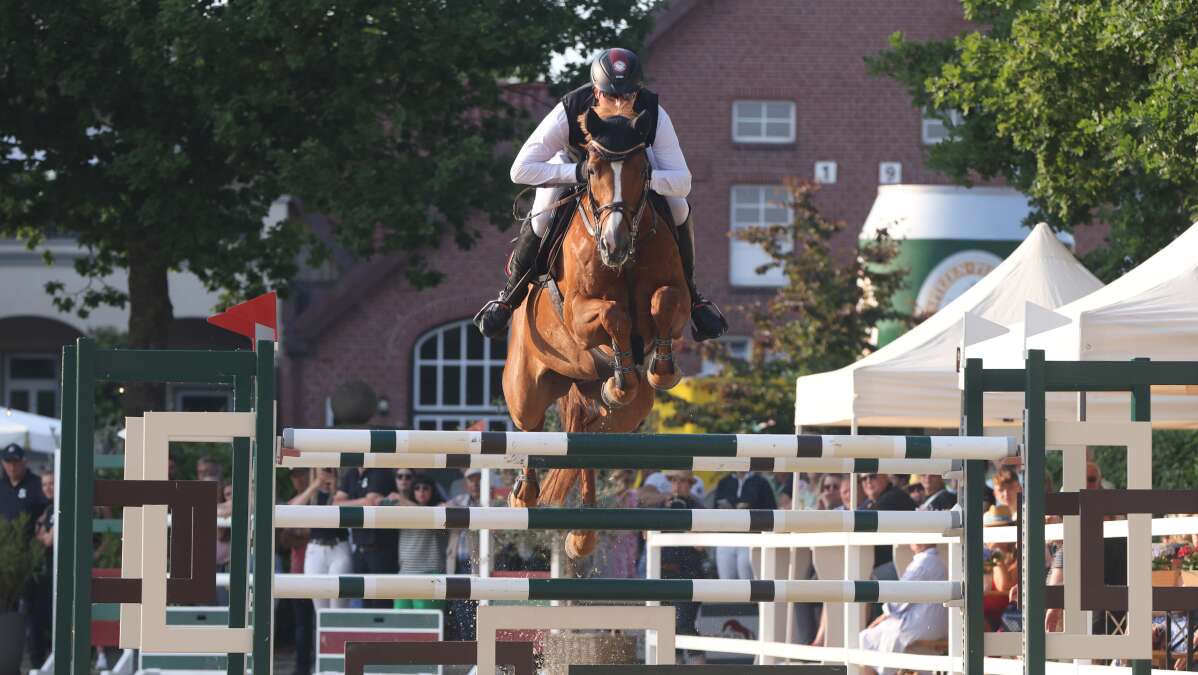 Reiten: Hendrik Sosath setzt sich gegen Patrick Bölle durch