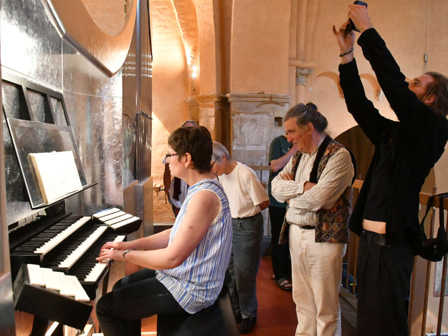 Neue Woehl-Orgel in der Wildeshauser Alexanderkirche stößt auf großes ...