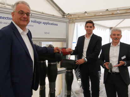 Nordenham: 50 Jahre Kabelgarnituren mit Silikon bei NKT