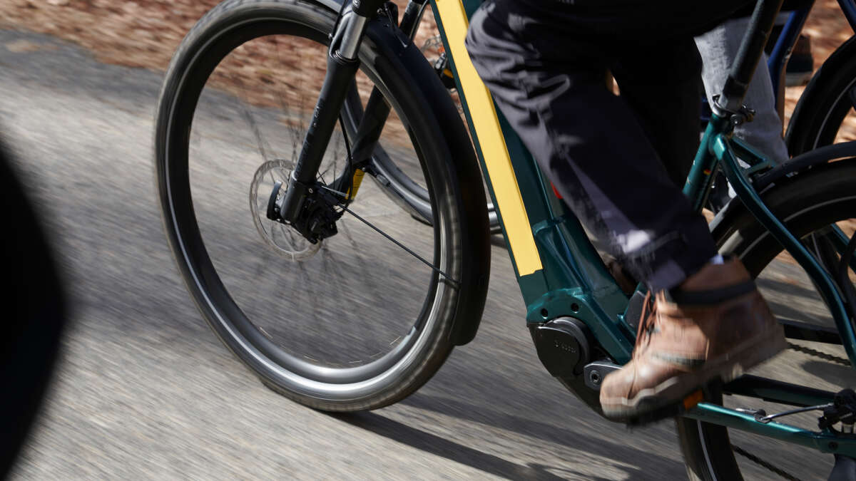 Jade Hochschule: 26-jährige Studentin erfindet neuen Asphalt für Radfahrer