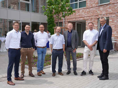 Neues Ärzte- und Bürohaus in Wiefelstede-Westerholtsfelde: PCO Nord ...