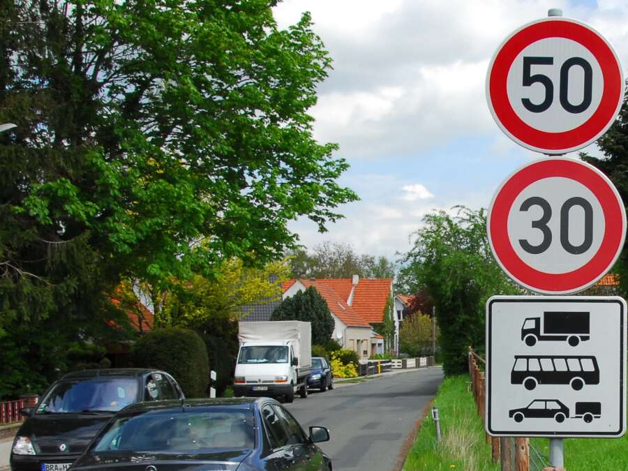 Initiative für selbstbestimmtes Tempolimit: Dötlingen tritt bei