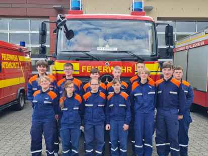 Leistungsspange gemeistert: Feuerwehrnachwuchs aus Wilhelmshaven erhält ...