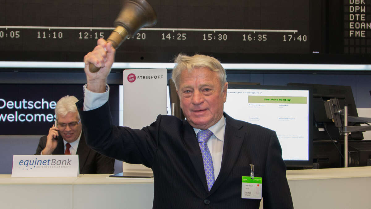 Steinhoff: Warum der Möbelkonzern bald von der Börse verschwindet