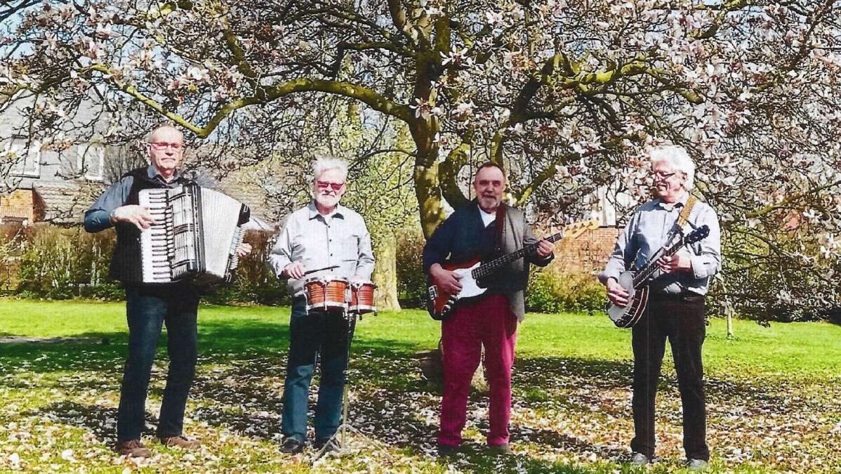 Benthullener Kirche: Quartett ohne Namen singt Lieder von Franz ...