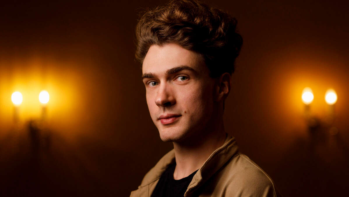 Interview: Mentalist Timon Krause tritt im Park der Gärten auf