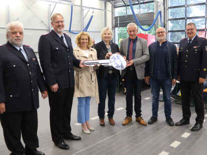 Feuerwehr Jaderberg: Neues Gebäude feierlich eingeweiht