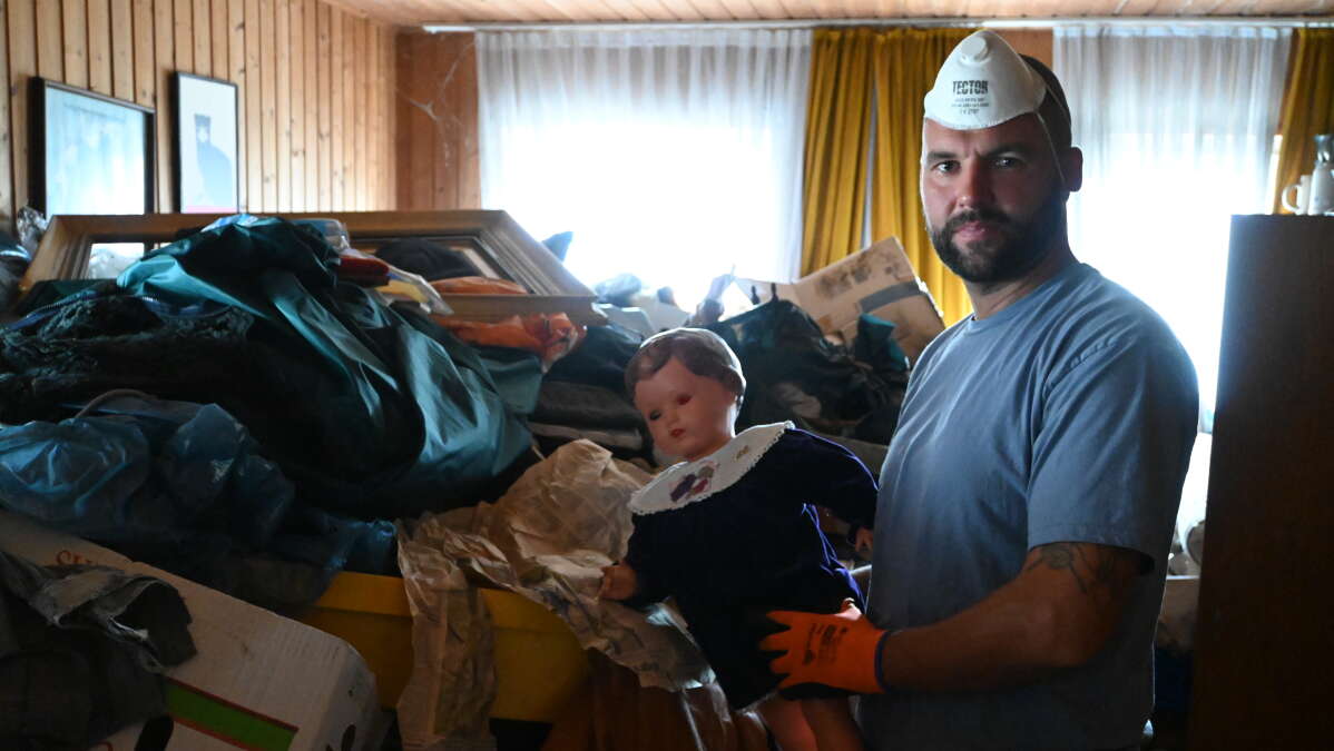 Messie-Haus in Cloppenburg: Böseler Entrümpler räumt extrem ...