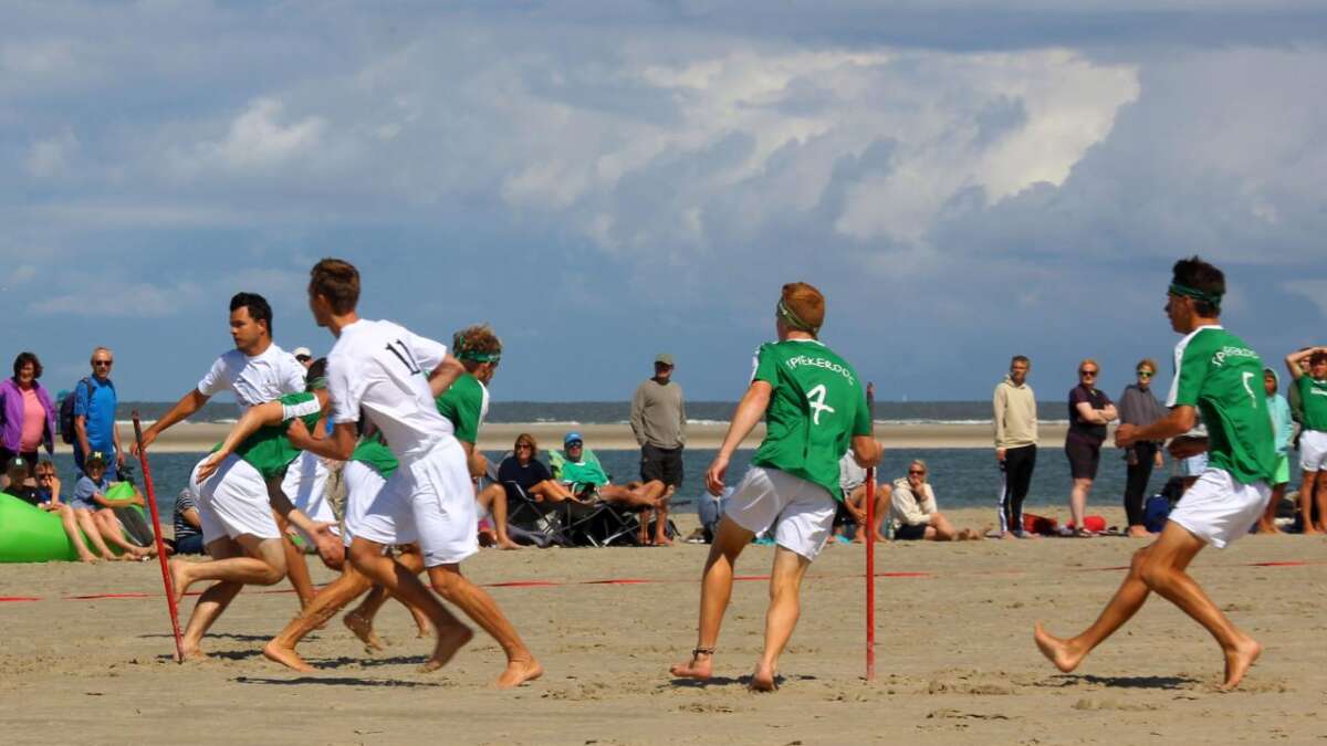 Schlagball auf Spiekeroog: Linus Strasburger tritt im Inselduell an