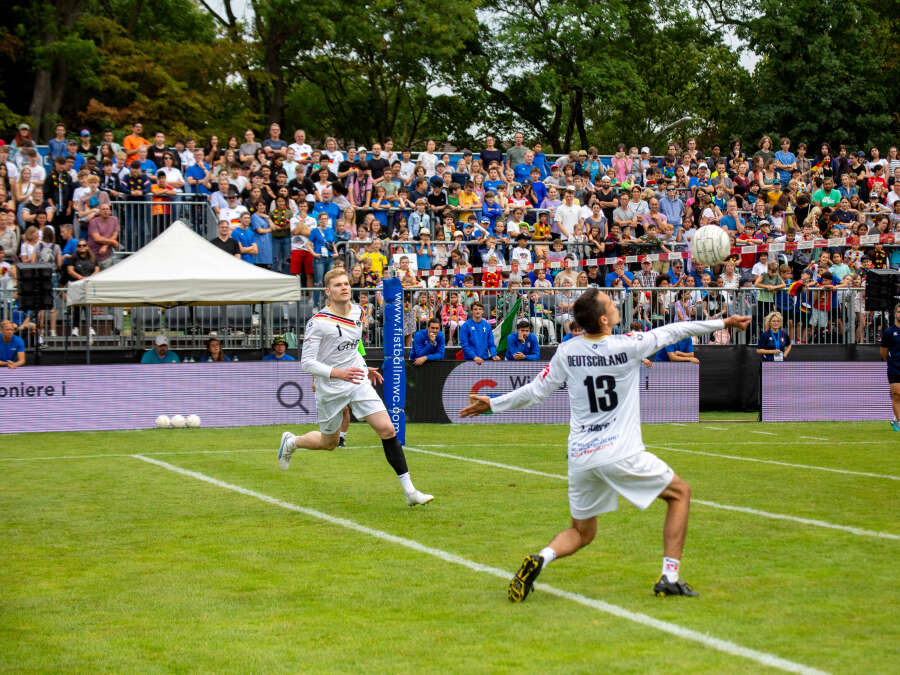 Faustball WM: Tim Albrecht aus Ahlhorn mit Deutschland im Finale