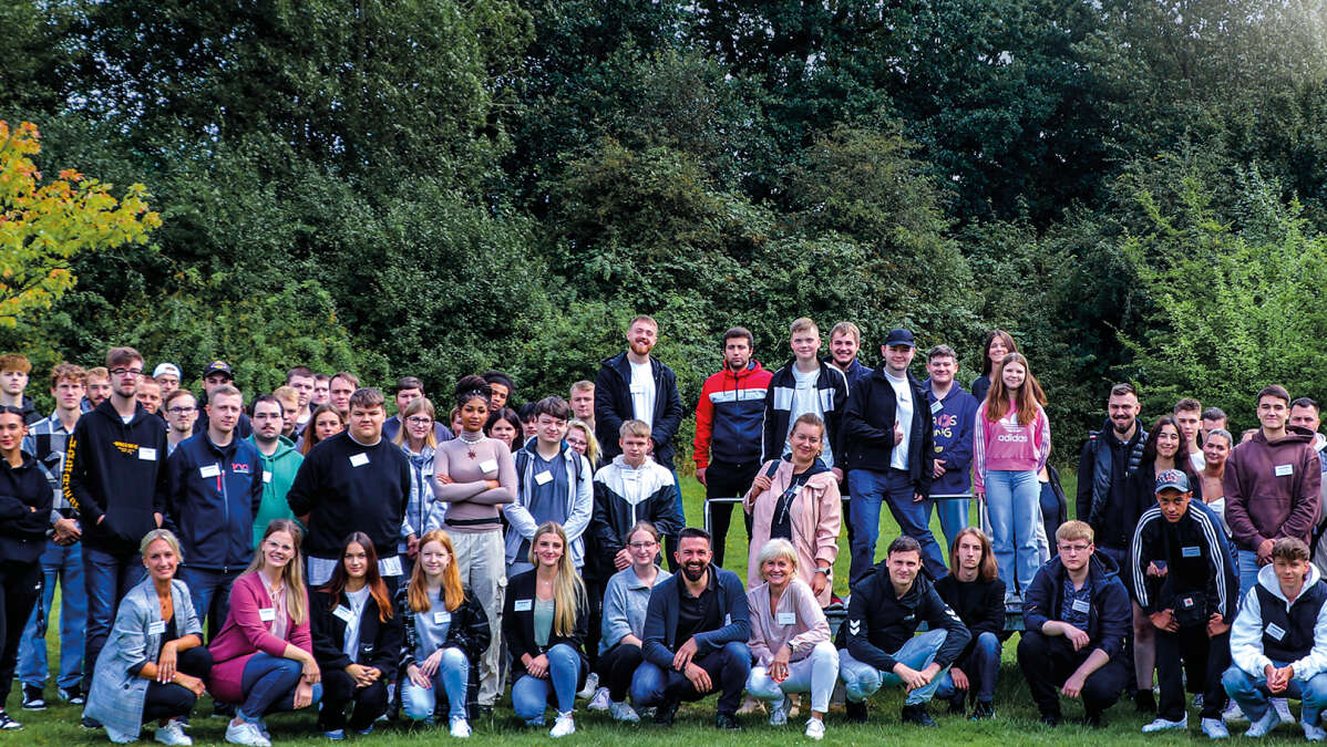 Bildung in Wilhelmshaven: Nordfrost startet mit 88 Azubis ins neue ...