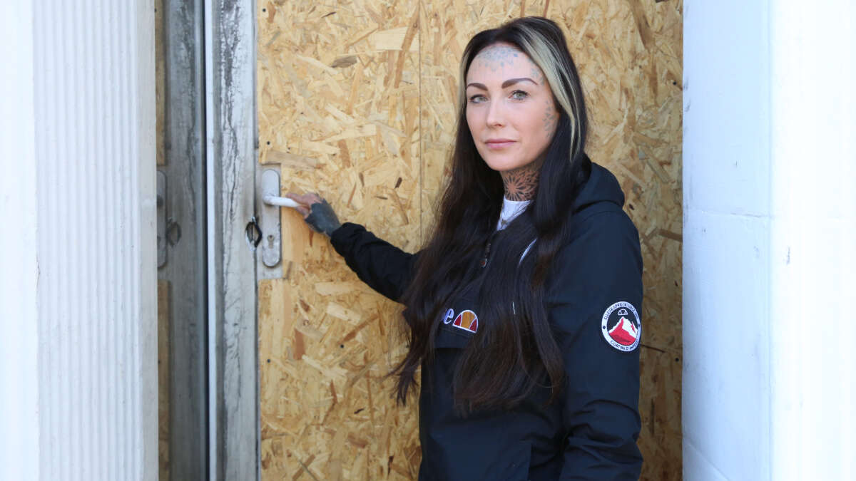 Nach Brand in WHV: Tätowiererin Gianna Bertram lässt sich nicht unterkriegen und lebt Traum vom ...