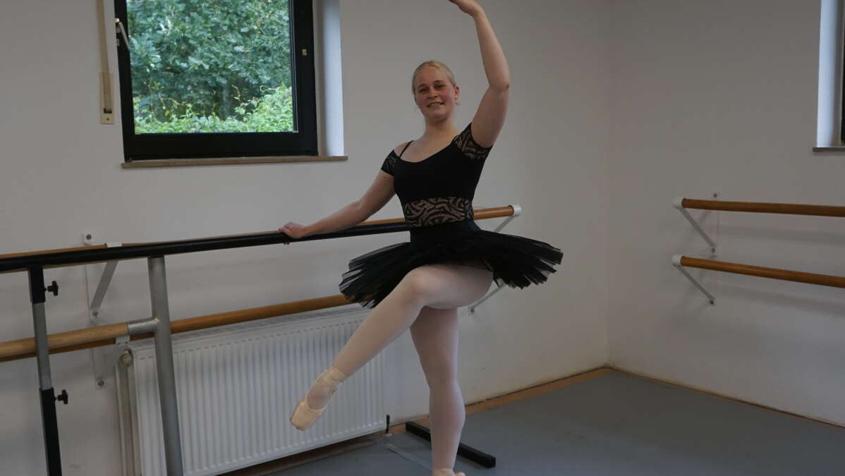Schortens: Balletttänzerin Melina Hummel von der Ballettschule an der ...