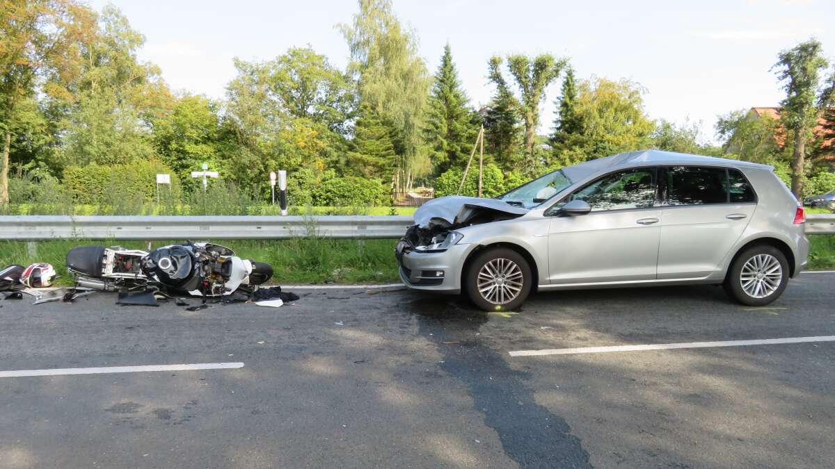 Motorradfahrer bei Unfall in Apen lebensgefährlich verletzt