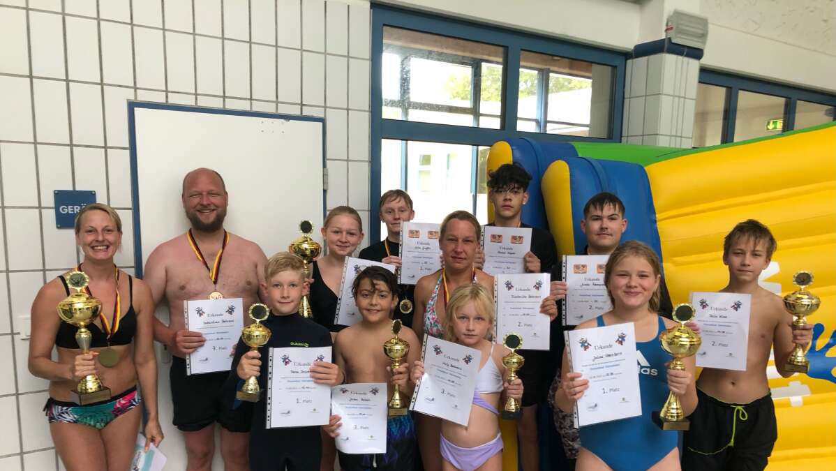 Rutschwettbewerb in Nordenham: Im Stötebeker Bad mit Karacho durch die ...