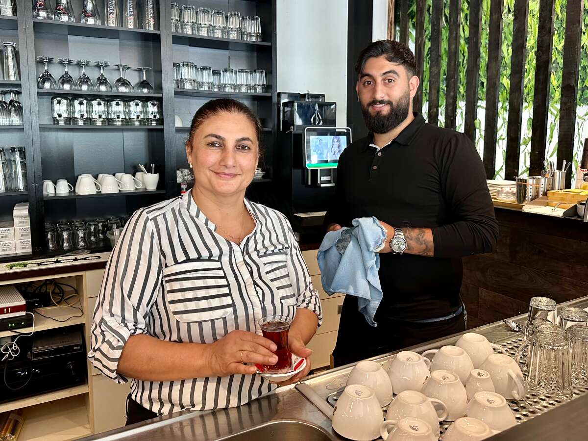 Yade Café: Eröffnung in der Vareler Fußgängerzone