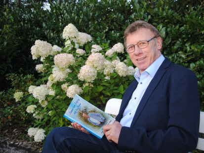 Bekannter Schlagerkünstler aus Großefehn hat ein Buch geschrieben