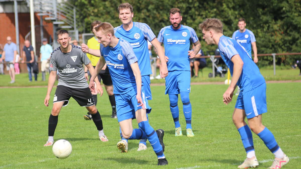 Fußball-Bezirksliga: Harpstedt hält gegen Frisia gut mit