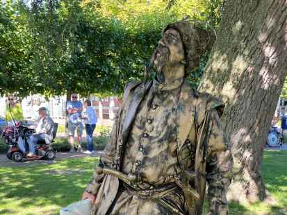 Living Statues in Horumersiel – dann Helgoland und Büsum