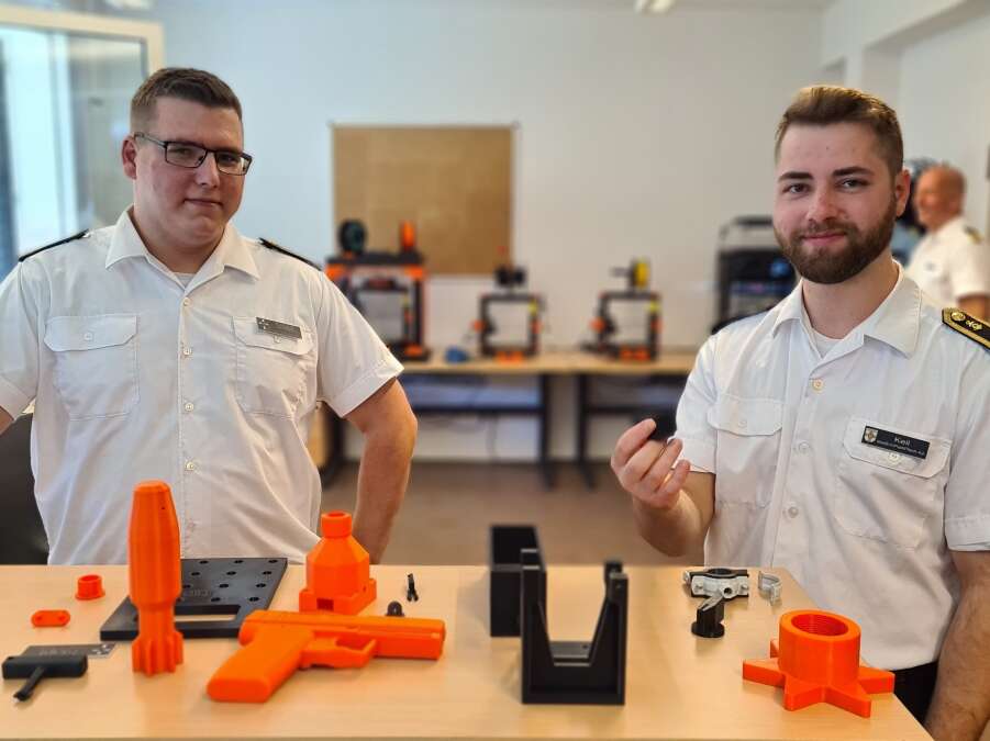 Beim 3D-Druck fördert die Marine in Wilhelmshaven das Know-How ihrer ...