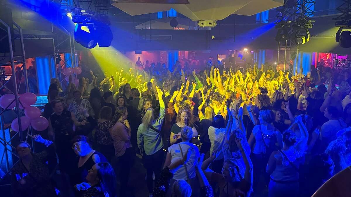 Zetel: Nach „Mama-geht-tanzen“-Party – Mamas tanzen im Dezember noch einmal