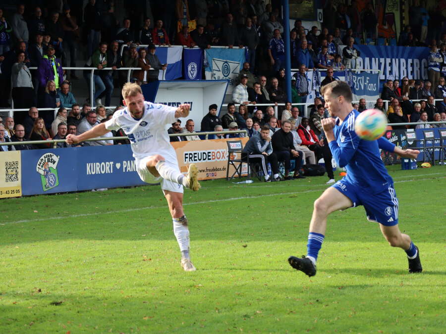 VfB Oldenburg: VfB siegt dank Wegner und Hajdinaj 2:0 beim Bremer SV