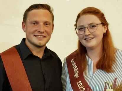Traditionsfest in Wittmund: Hilko Lübbers und Ilka Bruns-Strenge sind ...