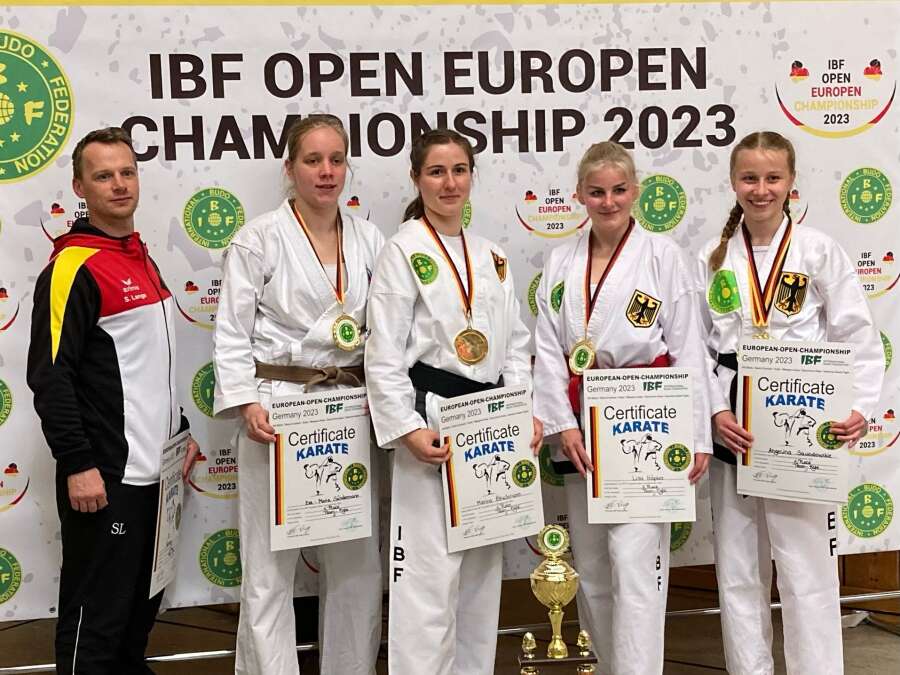EM im All-Style-Karate: Doppel-Gold und Silber für Angelina Sawodowskie vom SV Ofenerdiek