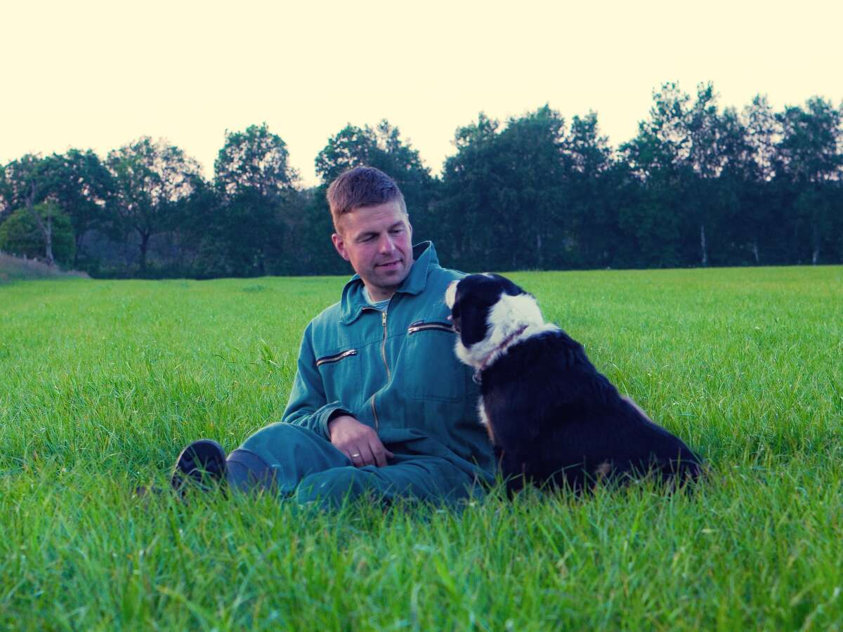 Burnout bei Bauern: Landwirt aus Ostfriesland will helfen, Stress zu ...