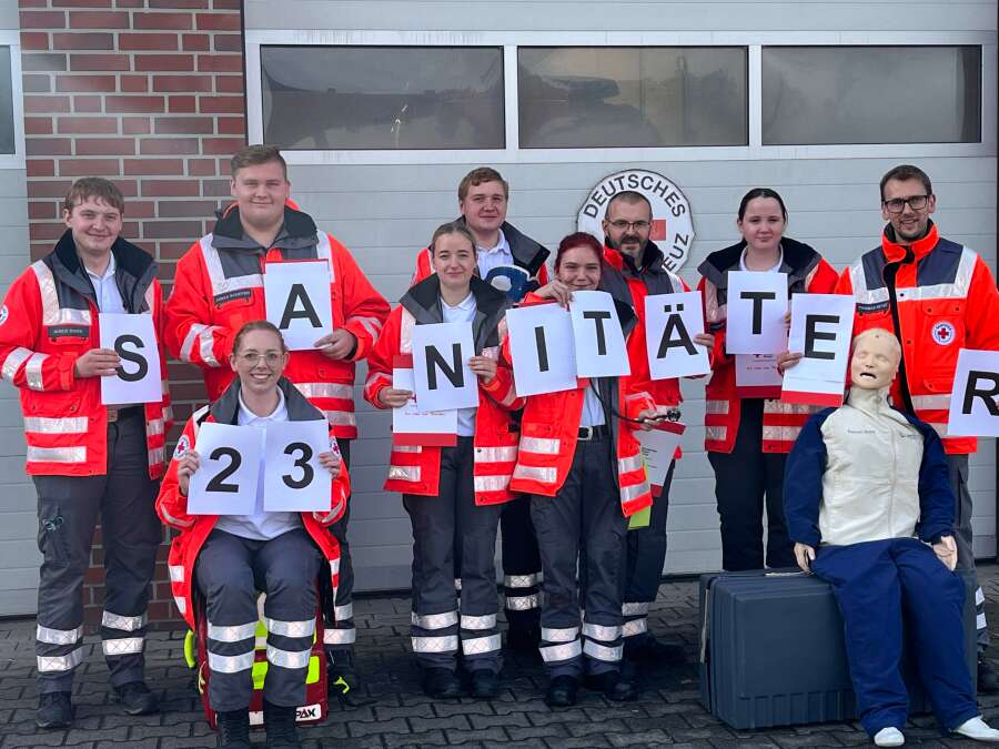 Ehrenamtliche Sanitäter: DRK Cloppenburg bildet acht Personen aus