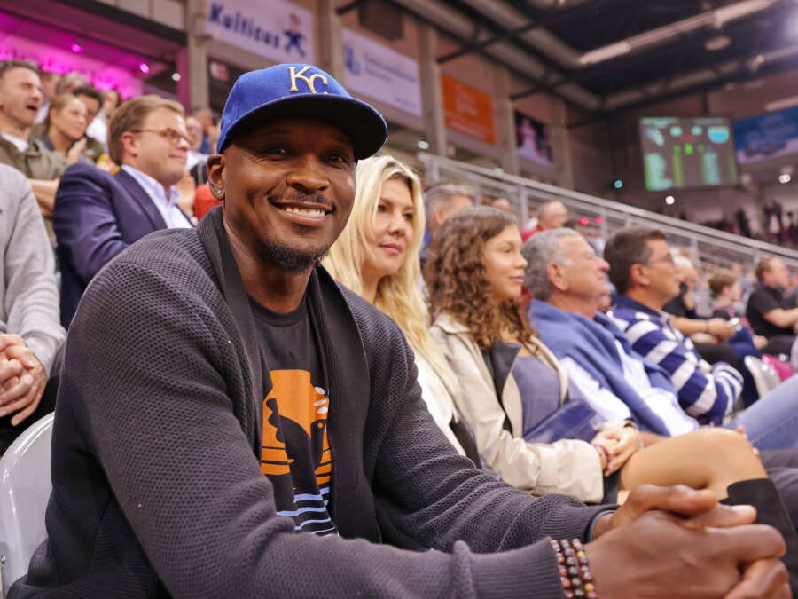 Rickey Paulding: Oldenburgs Basketball-Legende erhält Bronze-Platte