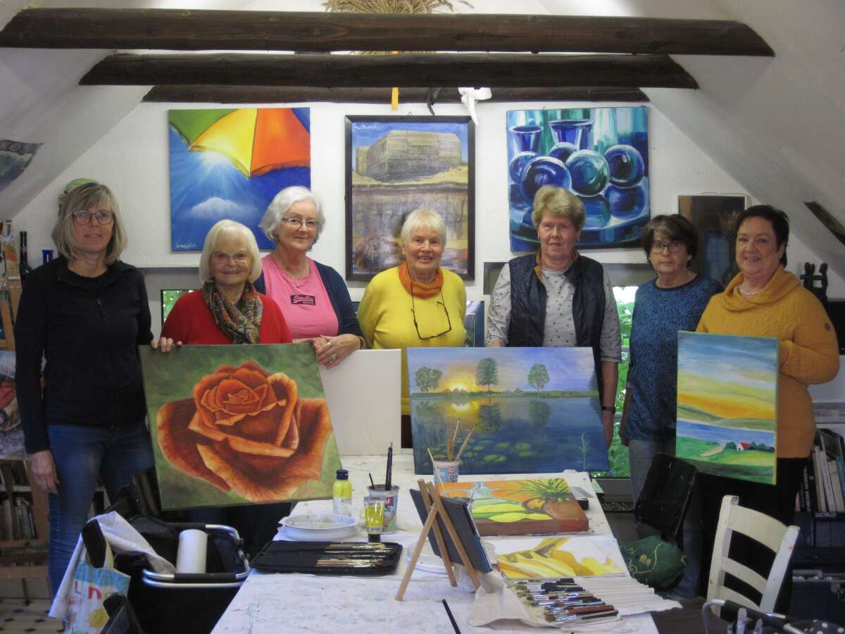 Ausstellung „Ein Dorf malt“ im Hof Kleiberg in Wiefelstede ...