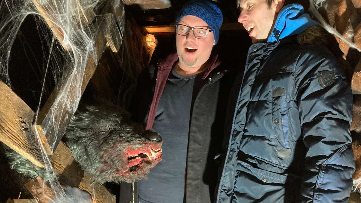 „Spuk Manor“ in Borbeck: Aiko und Stefan Bartsch öffnen Geisterhaus