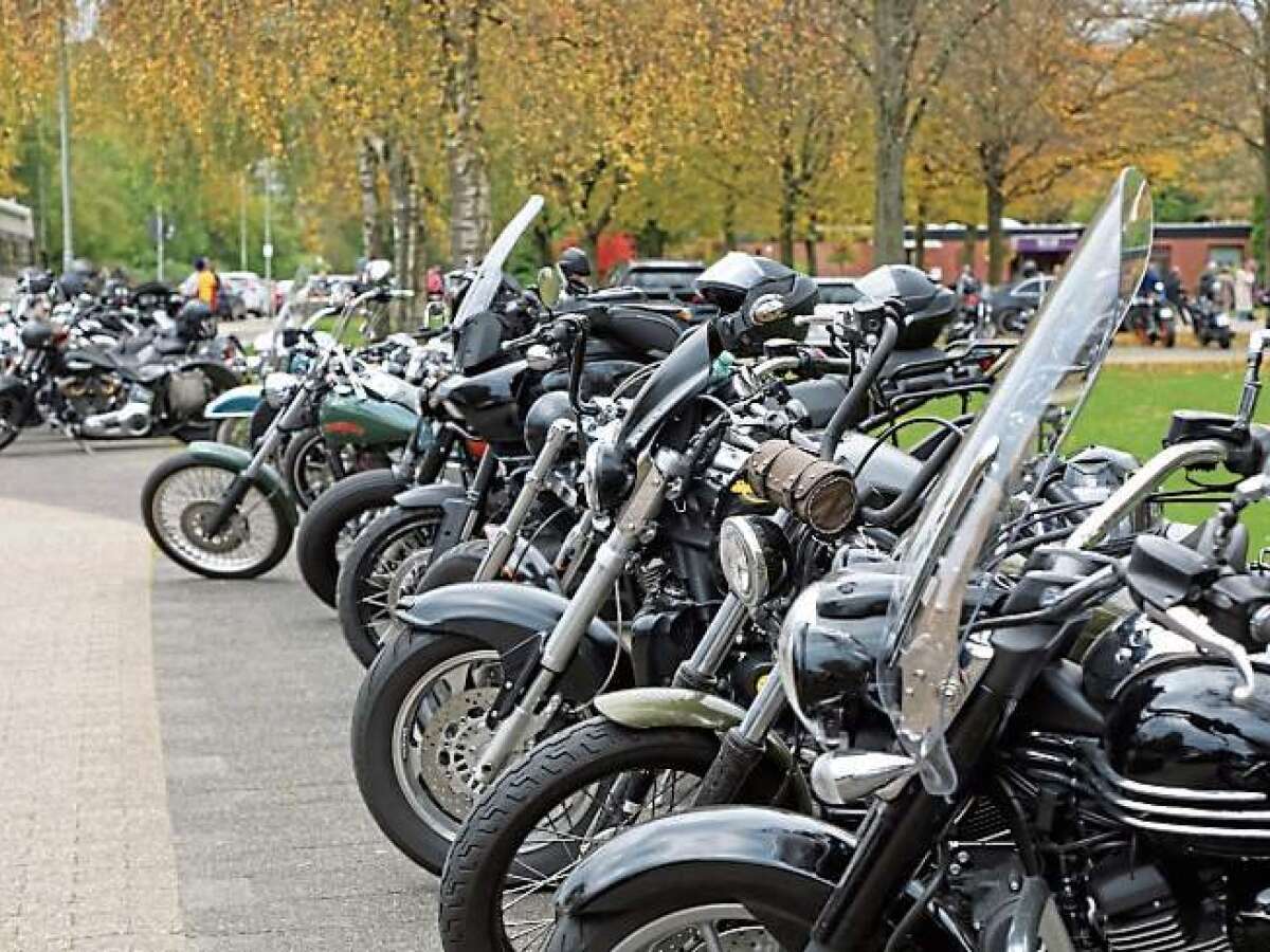 „Jade Bay Boogie“ Wilhelmshaven: Über tausend Motorrad-Rocker bei ...