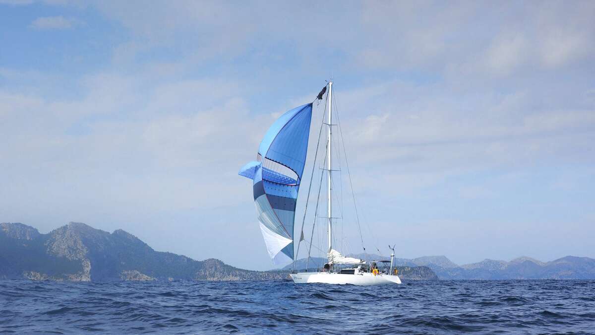 Auf der „Arcona“ in Wilhelmshaven berichten die „Segeljungs“ von ihrer ...