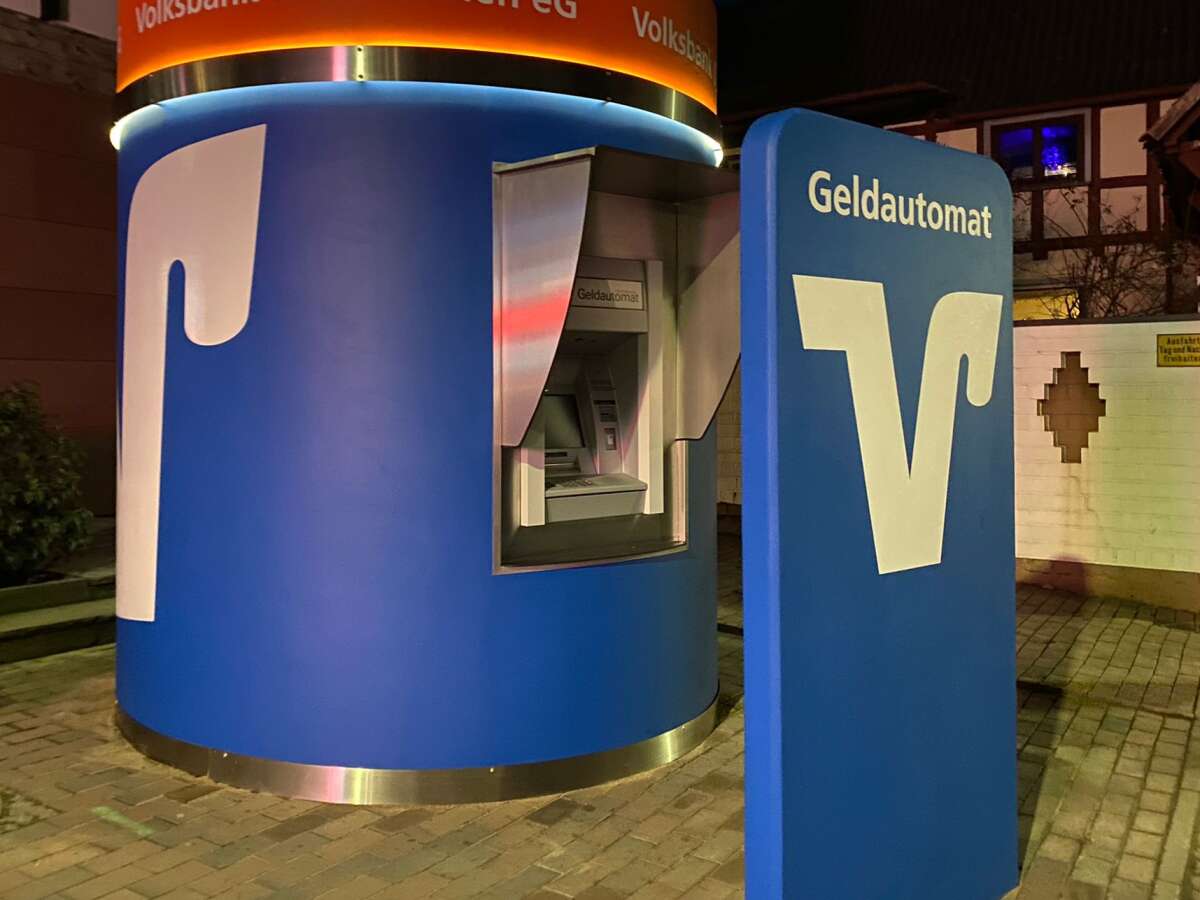 OLB, LzO und Volksbank: Geldautomaten-Sprengung durch neue SB-Terminals ...