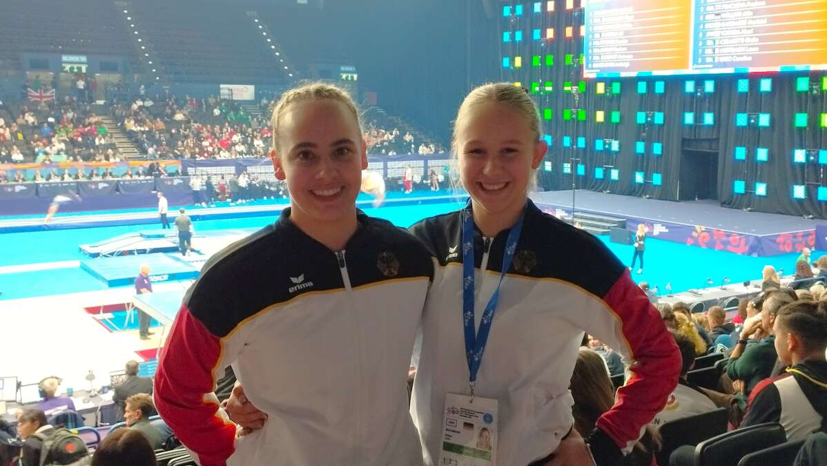 Sabrina Langer und Rieke Bachmann vom TSV Ganderkesee bei Trampolin-WM