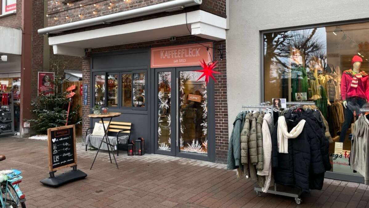Aurich: Silomon eröffnet Café Kaffeefleck in Fußgängerzone