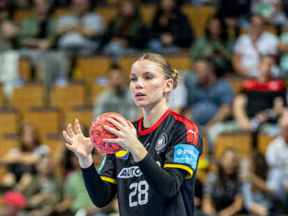 Handballerin Toni Reinemann vom VfL Oldenburg fehlte im WM-Spiel gegen ...