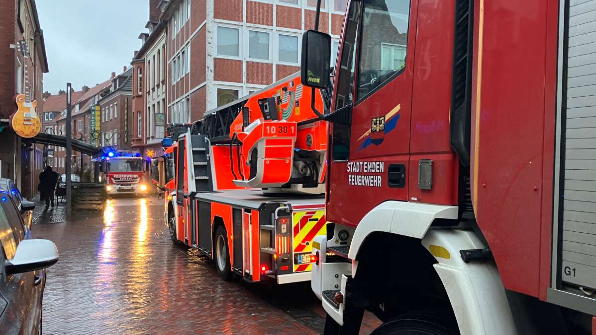 Feuerwehr Emden: Großeinsatz in der Innenstadt