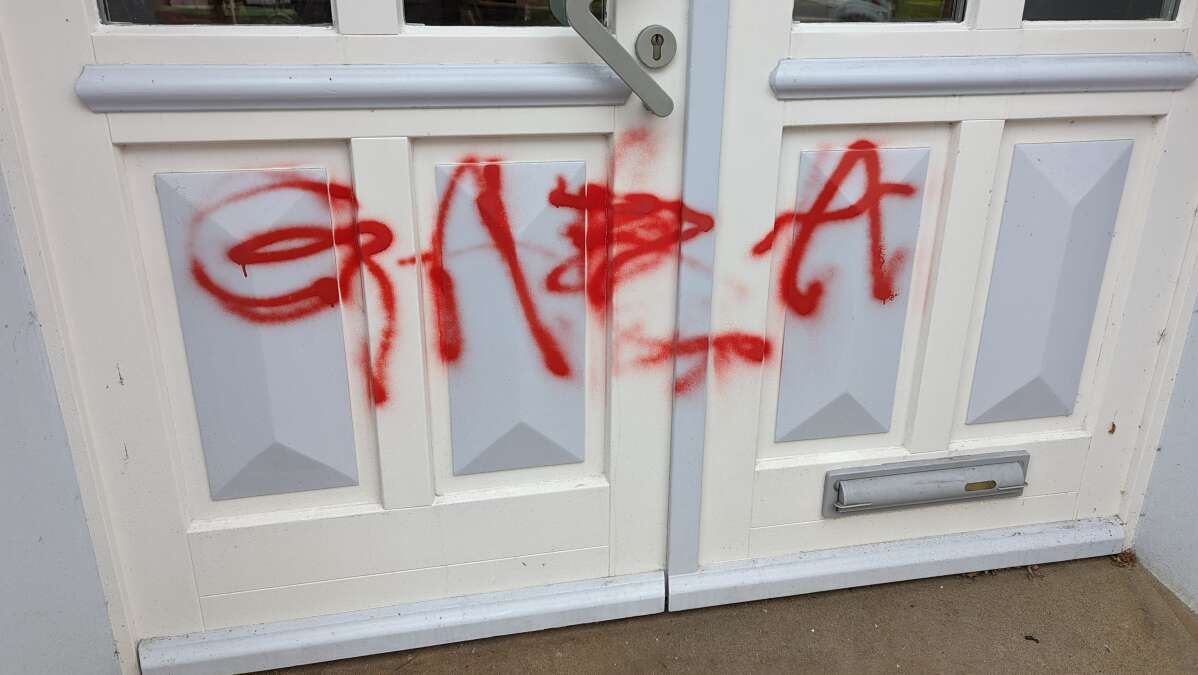 Graffitis in Nordenham: Polizei kann Tatverdächtigen stellen