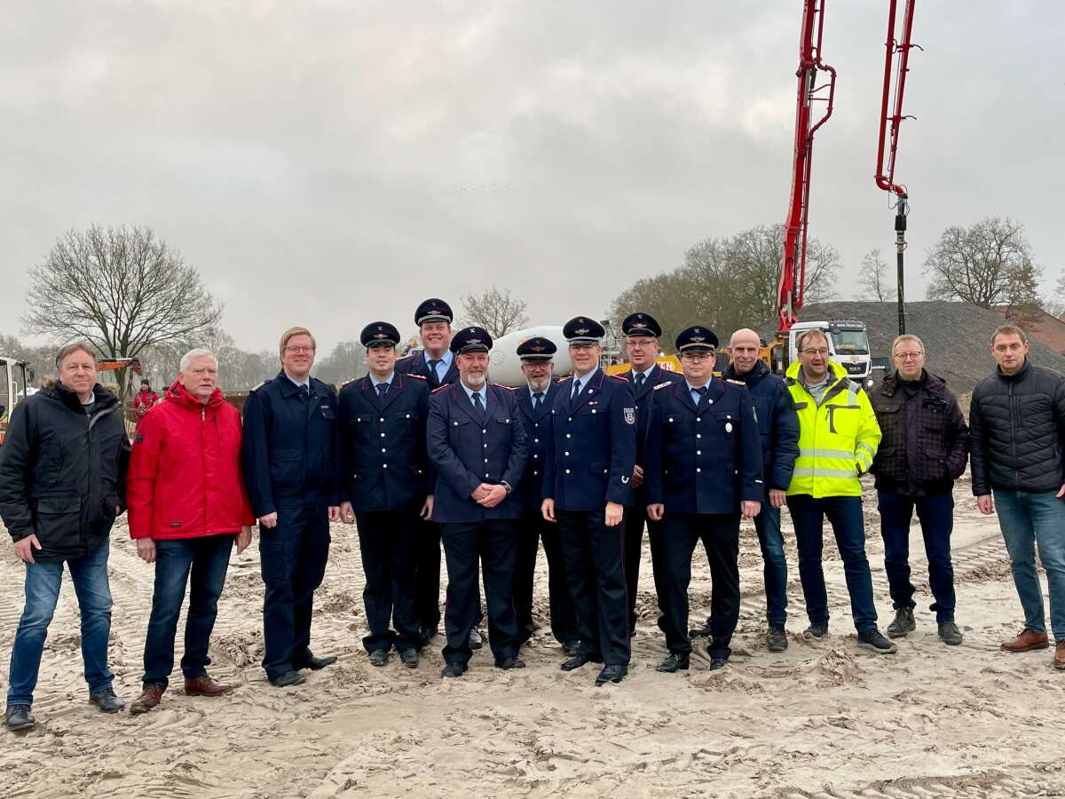 Brandschutz in Remels: Erster Spatenstich für das Feuerwehrhaus ...
