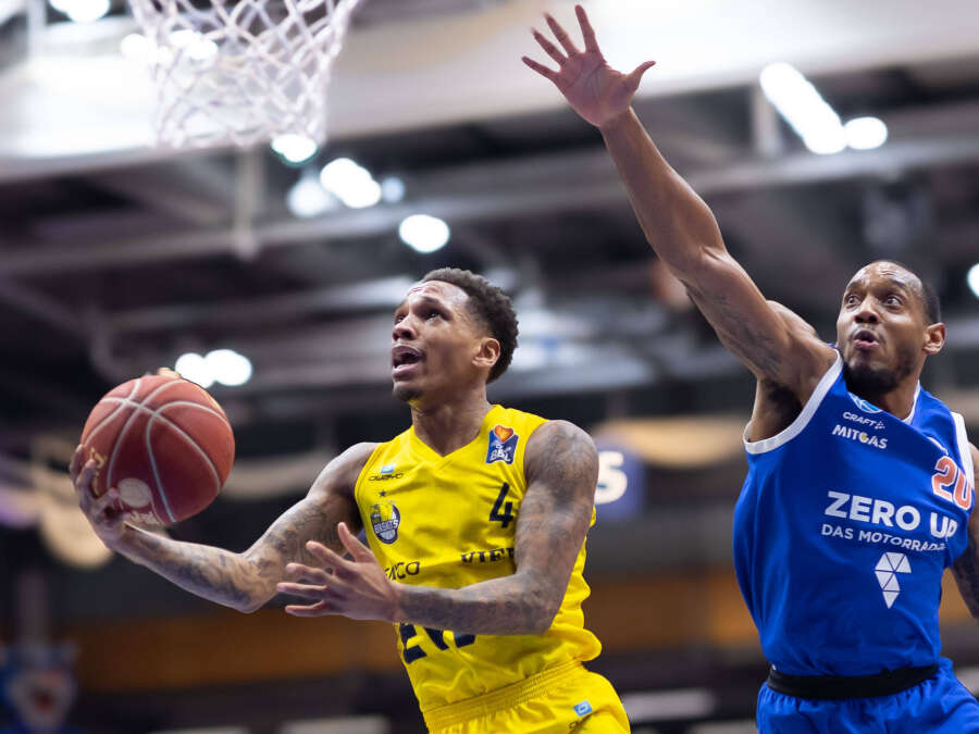 Basketball-Bundesliga: Oldenburg gewinnt in Weißenfels