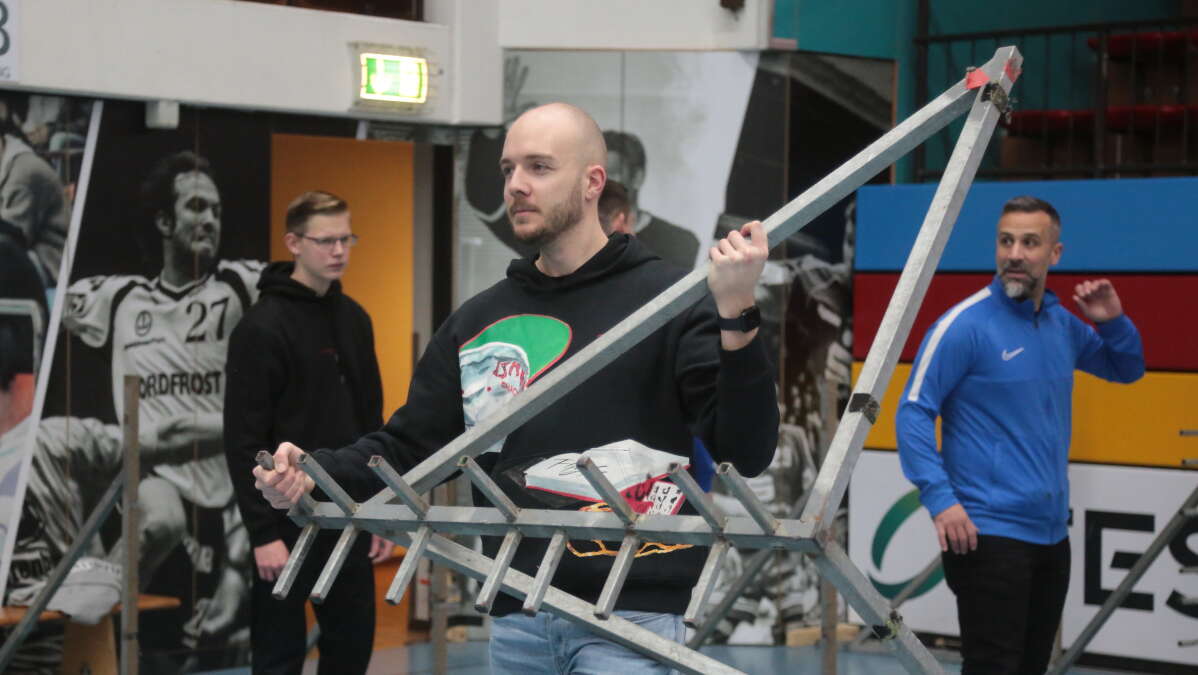 Bandenaufbau Hallenfußball WSC Frisia